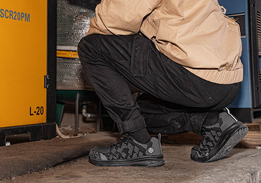 Stay Safe & Stylish: Men's EH Safety Shoes - Buy Now!
